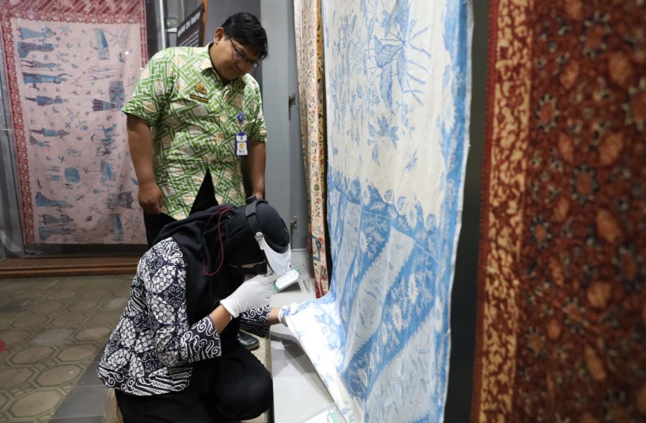 Tarik Minat Berkunjung, Museum Batik Display Motif Kain Batik Kelengan ...