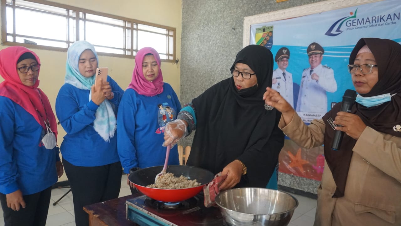 Gemar Makan Ikan Bermanfaat Cegah Stunting Pada Bayi Bawah 2 Tahun – Laman 2 – Radar Pekalongan ID
