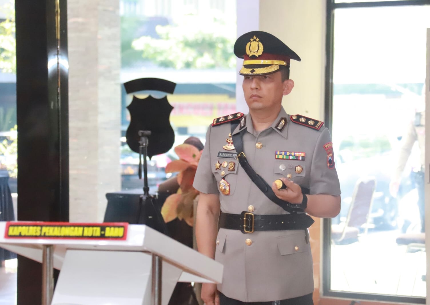 AKBP Albertus Recky Robertho Gantikan AKBP Wahyu Rohadi sebagai Kapolres Pekalongan Kota – Radar ...