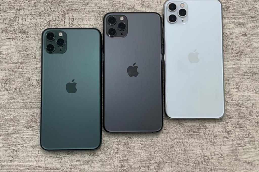 Viral Inilah Harga Ip 11 Pro Max yang Diberikan Syahnaz Adik Raffi ...