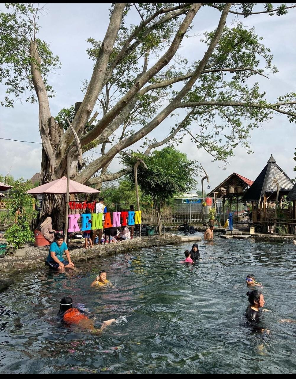 Wisata Umbul Manten Klaten, Pemandian Alami dengan Kedalaman 1,5 Meter ...