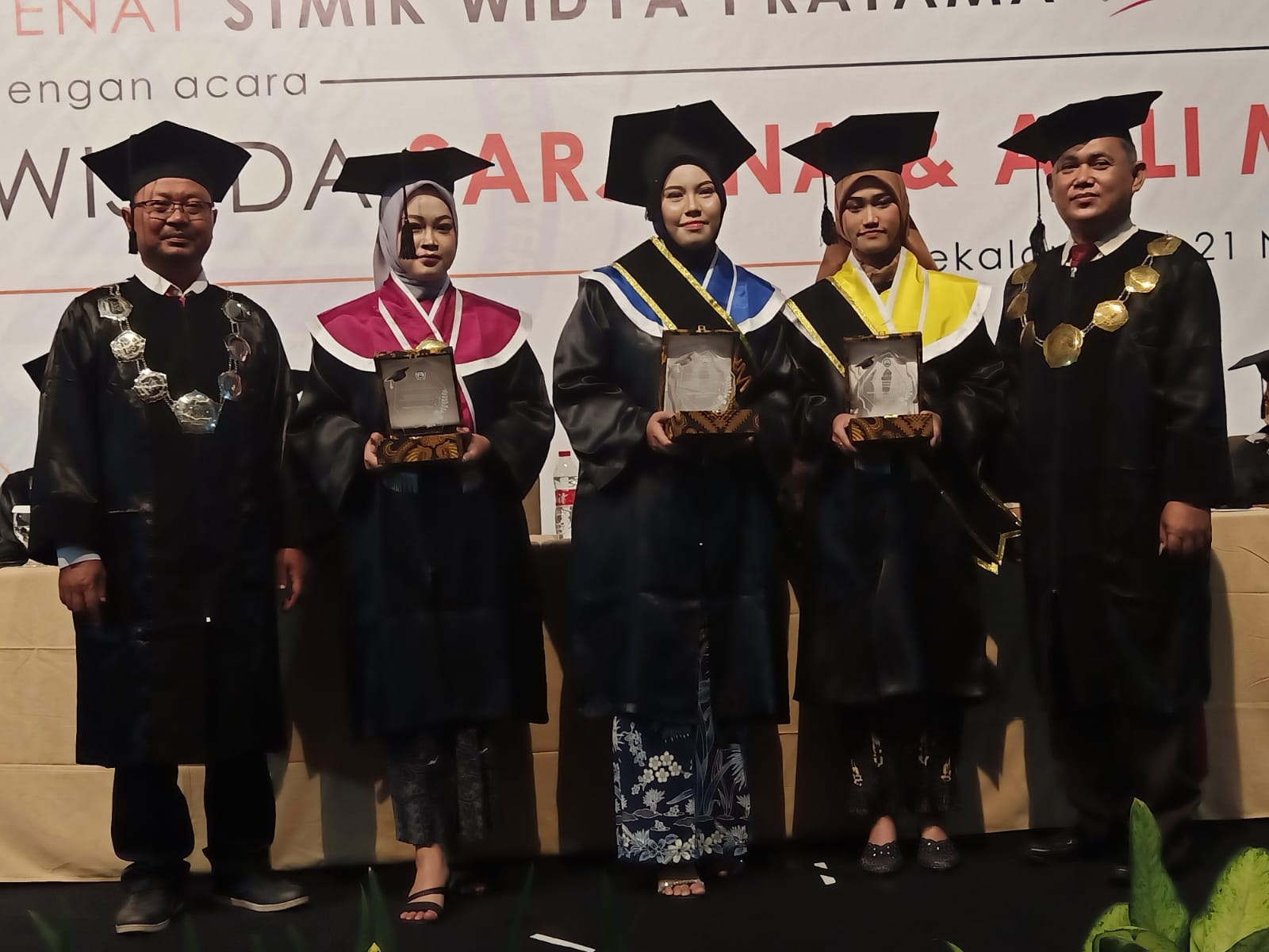 STMIK Widya Pratama Pekalongan Mewisuda 98 Mahasiswa, Sekda Pekalongan Ajak Tingkatkan Kualitas ...