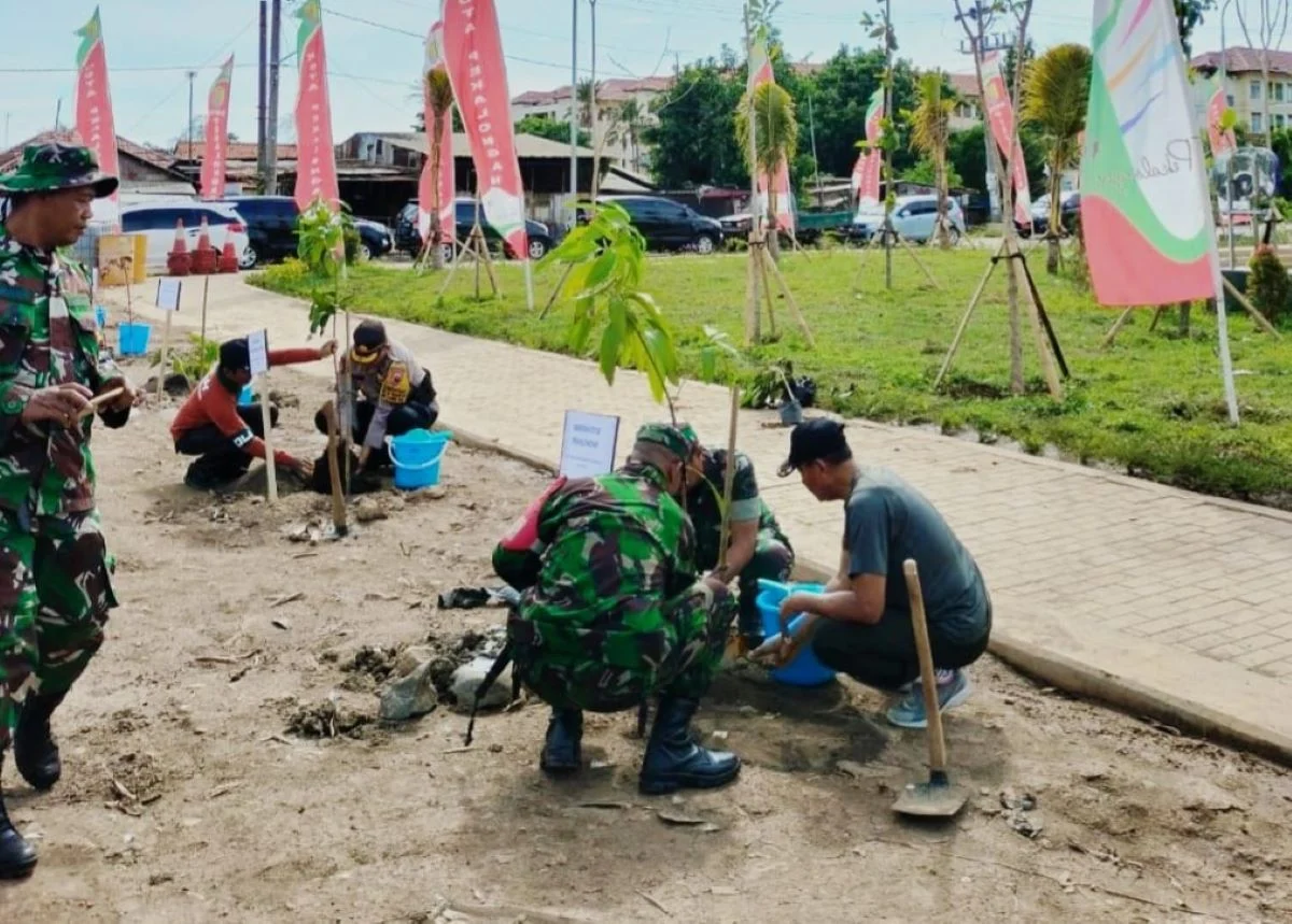 HMPI 2024, Pemkot Pekalongan Tanam Ratusan Pohon di Taman Krapyak – Radar Pekalongan ID