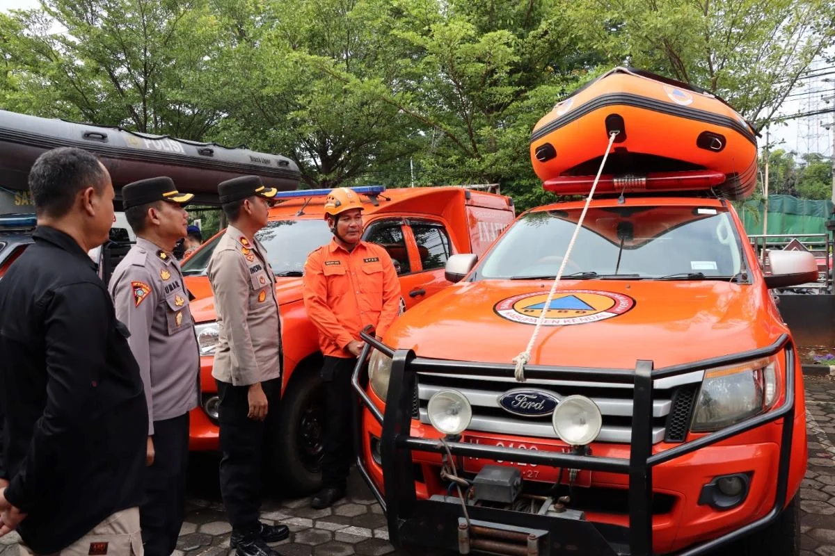 Polres Kendal Gelar Apel Gabungan untuk Siaga Hadapi Ancaman Bencana Hidrometeorologi – Radar ...