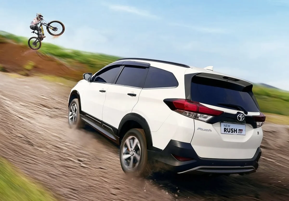 Toyota Rush 2025 Hadir dengan Banyak Pembaruan, Layak Dijadikan Mobil ...