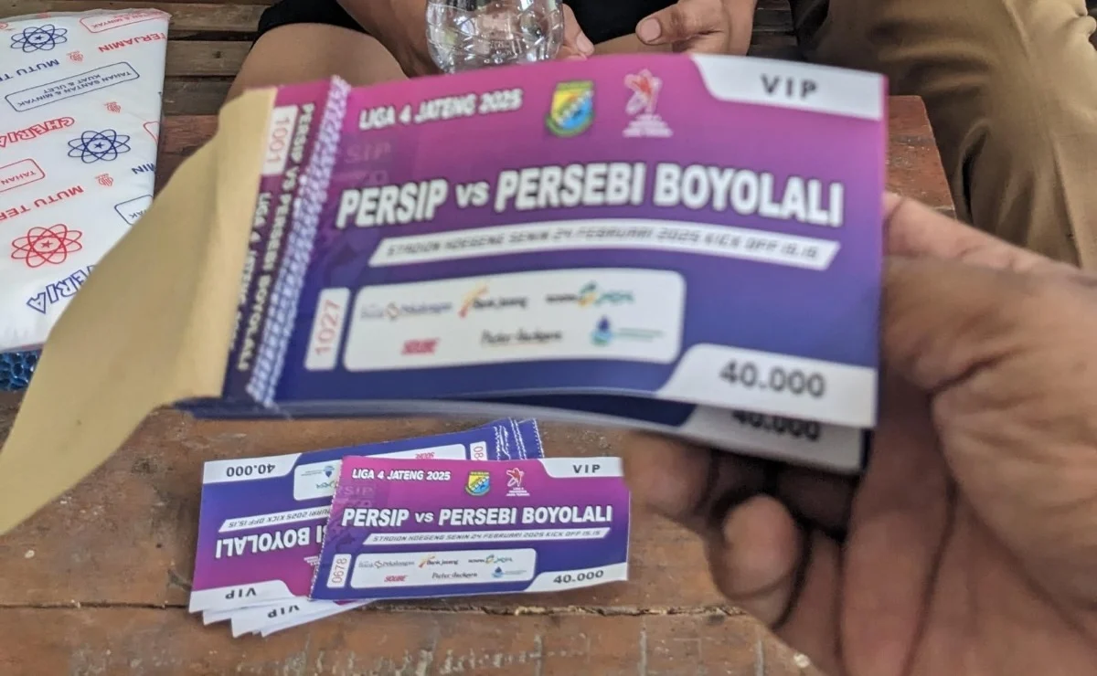 Laga Persip vs Persebi Ricuh, Panpel Temukan Peredaran Tiket Palsu ...