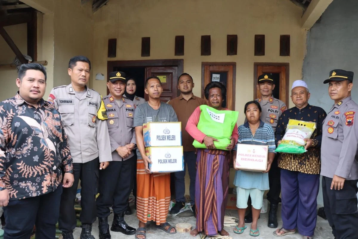 Dapat Bantuan dari Polisi, Muhlisin Terharu Setelah Jadi Korban ...