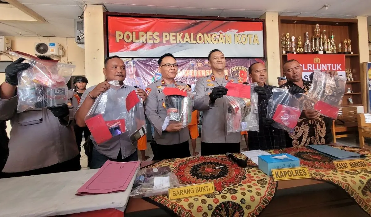 Polisi Tangkap 7 Pengedar Narkoba di Pekalongan, 3 Tersangka Produksi Tembakau Sintetis di Rumah ...