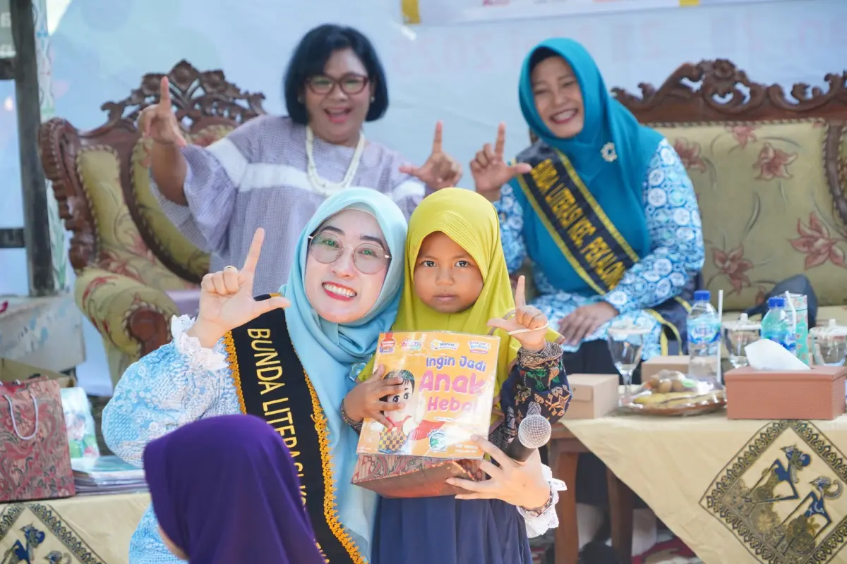 Bunda Literasi Inggit Soraya Awali Roadshow 2025 di TBM Ceria, Dorong Budaya Baca untuk Semua ...