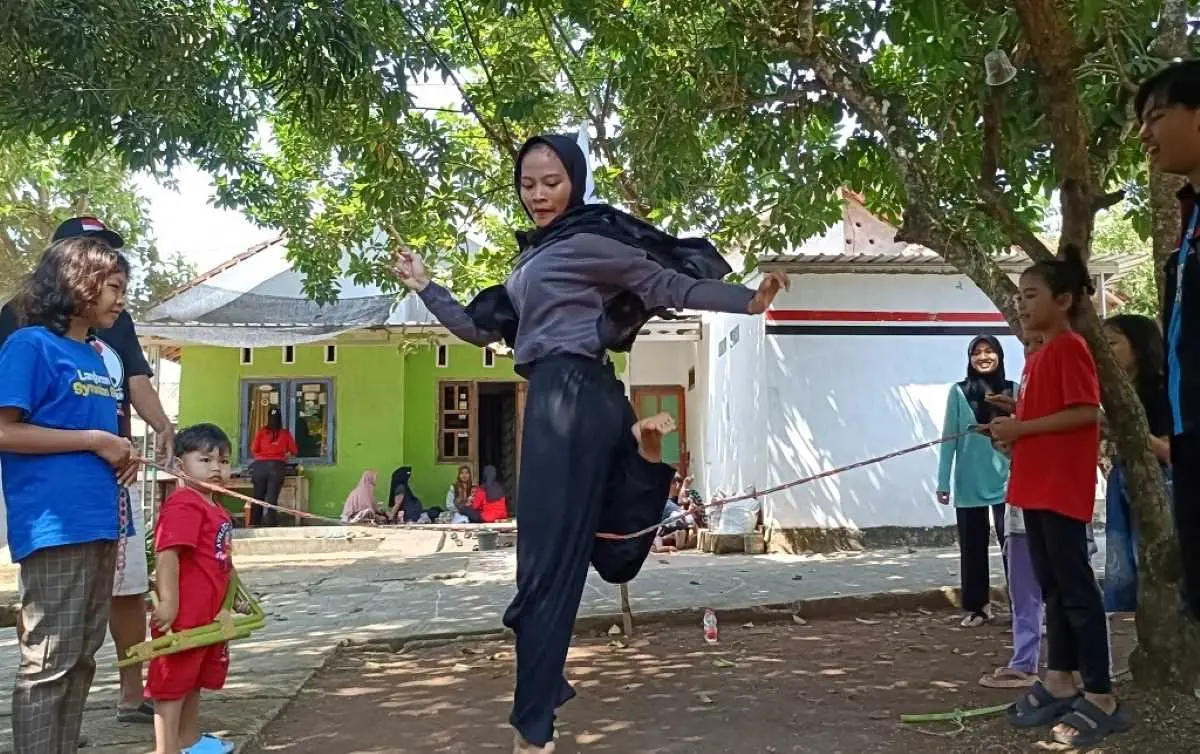 Dolanan Jadul Kecepak, Anak-anak Gen Z Sejenak Lupakan Gawai, Kembali ...