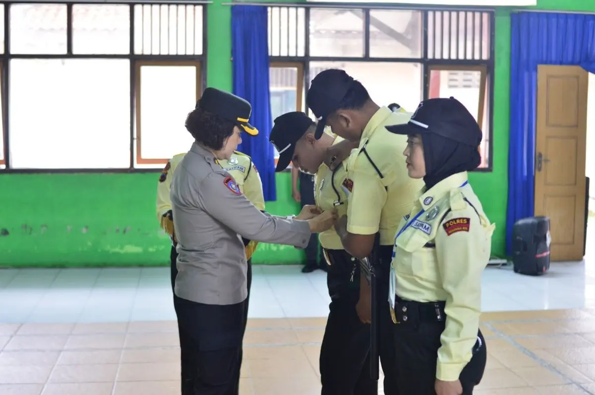 Siap Kerja! 50 Peserta Lulus Diklat Satpam Gada Pratama di Polres ...
